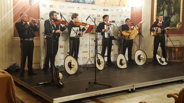 Instrumentos Mariachis - Mariachi Volver